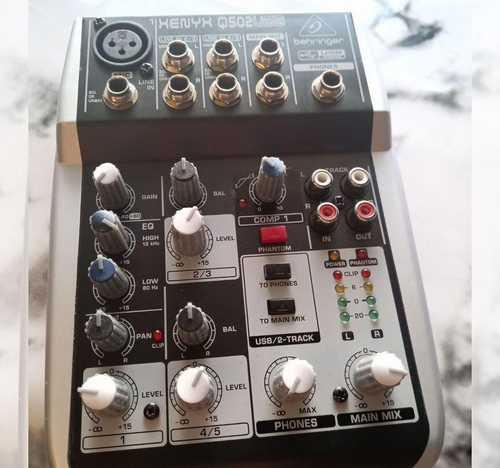 Микшерный пульт behringer xenyx Q502 usb