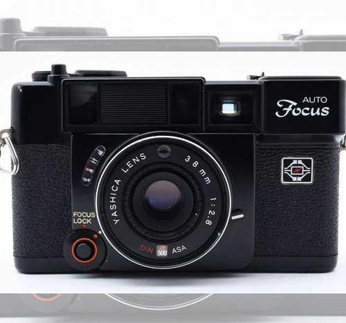 Yashica Auto Focus 38mm f/2.8