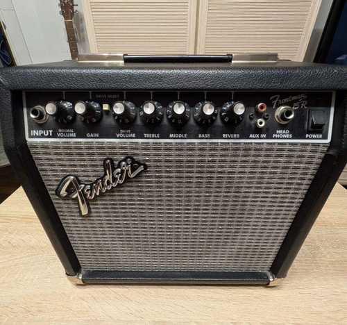 Гитарный комбоусилитель fender Frontmann 15R