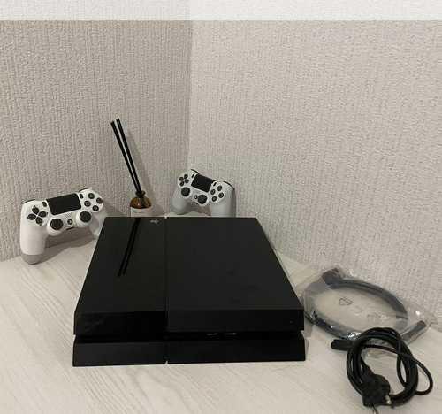 Sony playstation 4 fat 2 джойстика