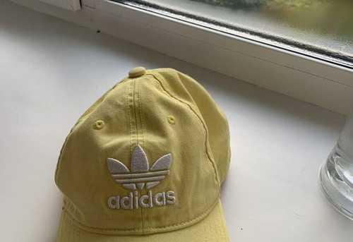 Adidas originals кепка