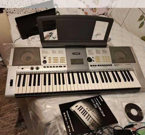 Синтезатор Yamaha psr e403