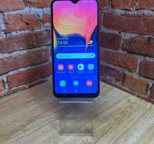 Samsung Galaxy A10, 2/32 ГБ