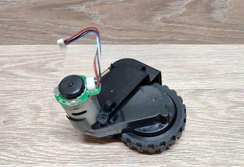 Правое колесо для робота-пылесоса Tefal RG6825WH