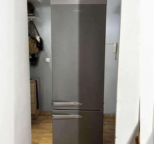 Холодильник Beko CSK301CAS
