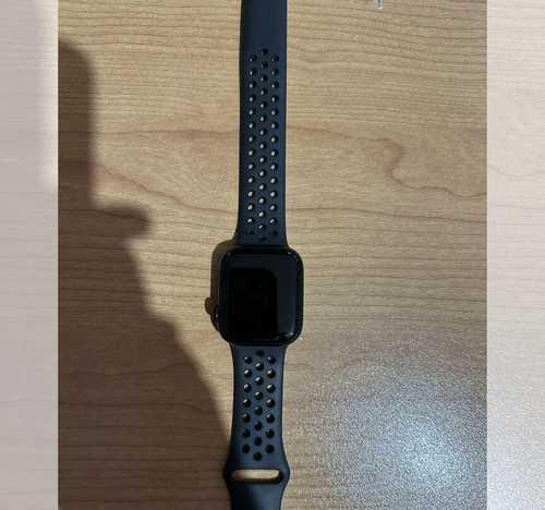 Apple watch series 7 45mm nike