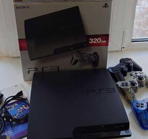 Sony PlayStation 3 Slim, 320 гб, 3 геймпада