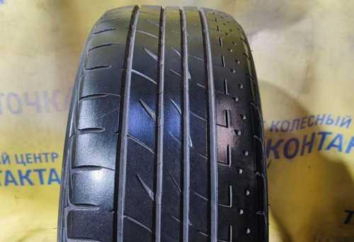 Bridgestone Playz PX-RV 215/45 R18