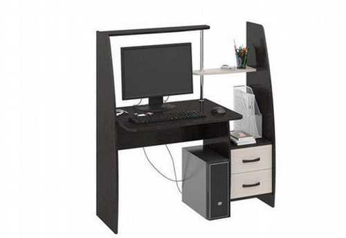 Вместительный компьютерный стол с надстройкой