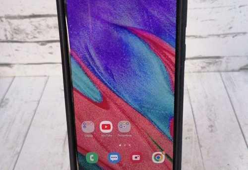 Samsung Galaxy A40, 4/64 ГБ