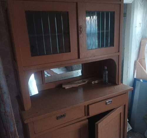 Буфеты и серванты