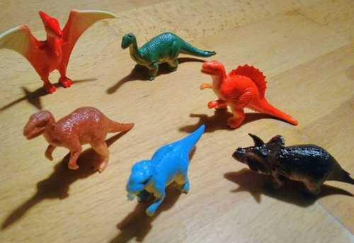 Динозавры игрушечные фигурки