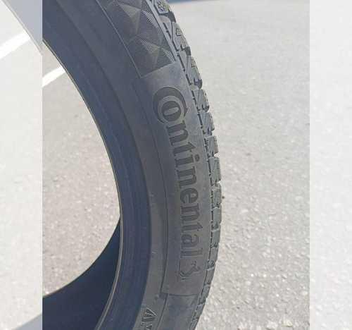 Continental ContiVikingContact 7 245/45 R19