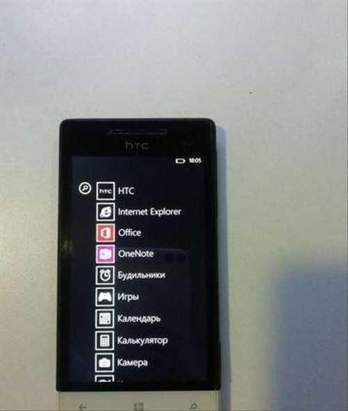 Телефон HTC Windows Phone 8s