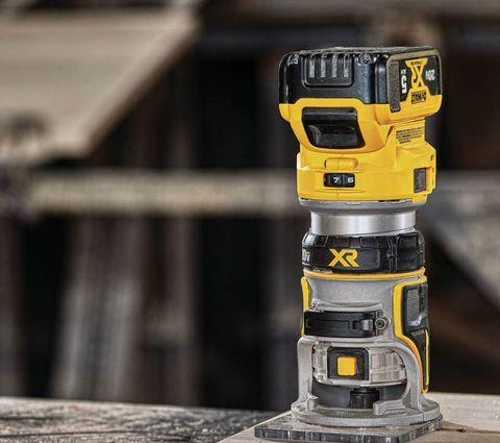 Аккумуляторный фрезер DeWalt DCW600N