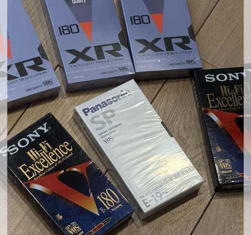 Видеокассеты стандарта VHS