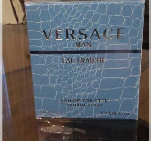 Мужская туалетная вода versace 50ml