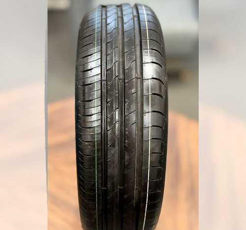 Goodyear EfficientGrip Performance 2 215/55 R17 94W