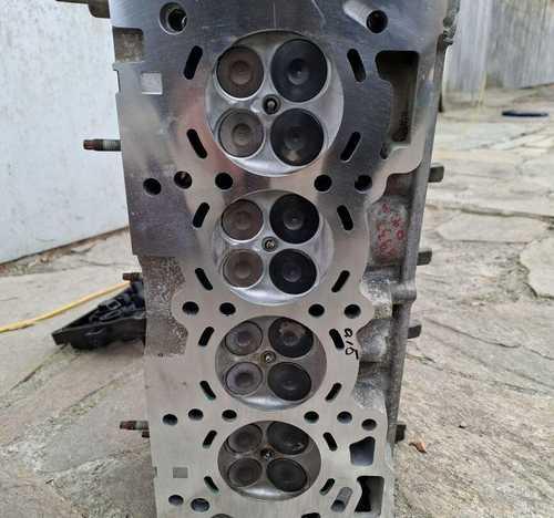 Головка блока Nissan MR20
