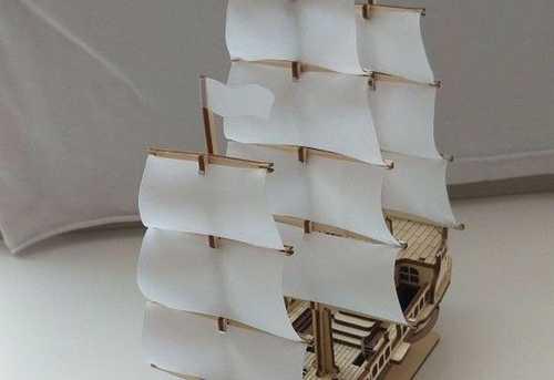 Сборная модель корабля из дерева. Подарок