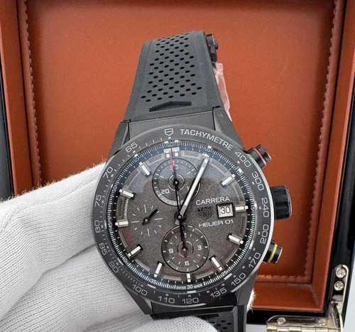 Часы Tag Heuer calibre heuer 01