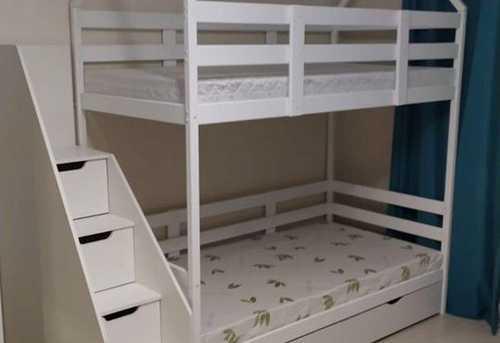 Двухъярусная кровать с лестницей комодом