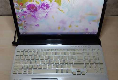 Белый ноутбук Sony Vaio, 2,4 Ггц, 6 Гб, 15,6'