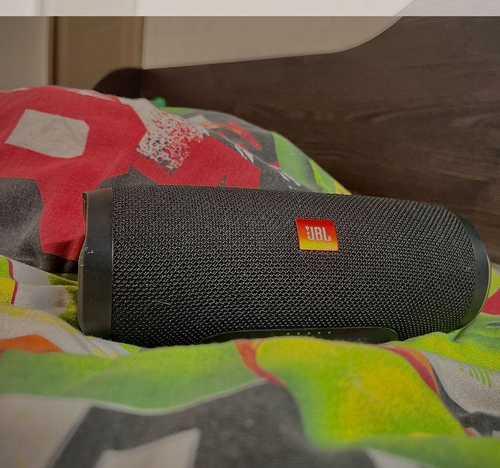 Колонка jbl Charge 3