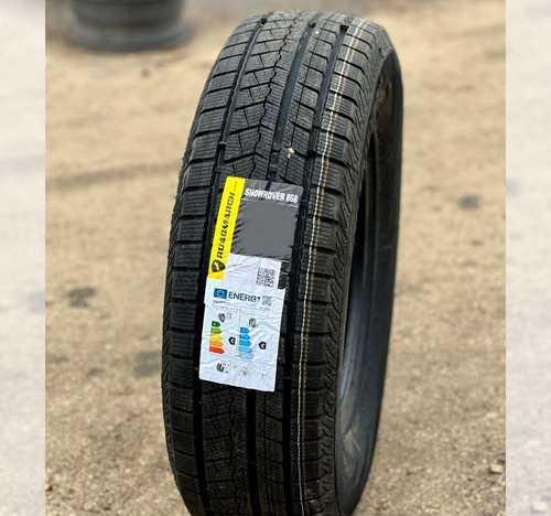 Roadmarch Snowrover 868 255/50 R19 123T