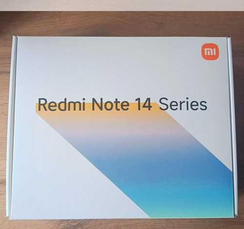 Специальный подарочный набор Redmi Note 14 Series