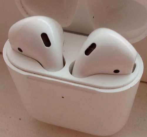 Беспроводные наушники apple airpods