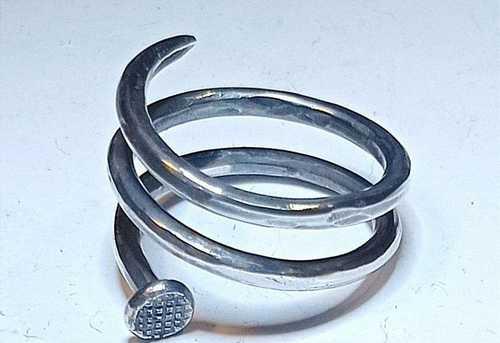 Серебряное кольцо-гвоздь