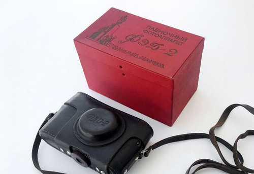 Фотоаппарат фэд-2 второго выпуска с коробкой. СССР