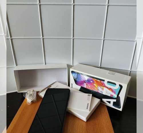 Samsung Galaxy A70, 6/128 ГБ