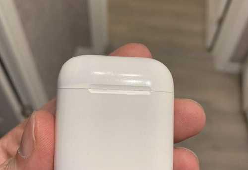 Зарядный футляр от Apple AirPods 2 (A1602), Белый