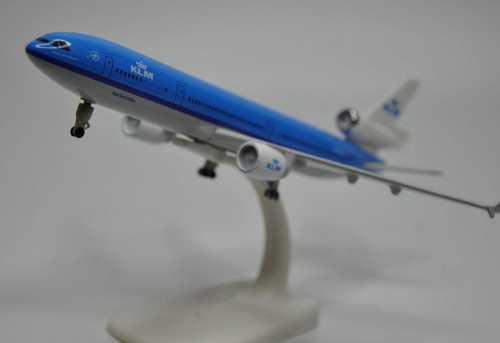 Самолёт McDonnell Douglas MD-11 KLM металл