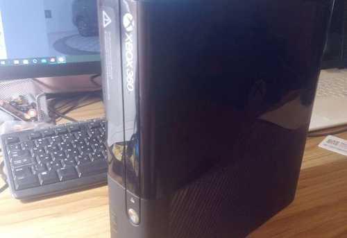 Продам игровую приставку Xbox 360E