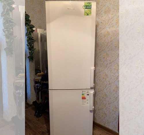 Холодильник Beko cs 334020