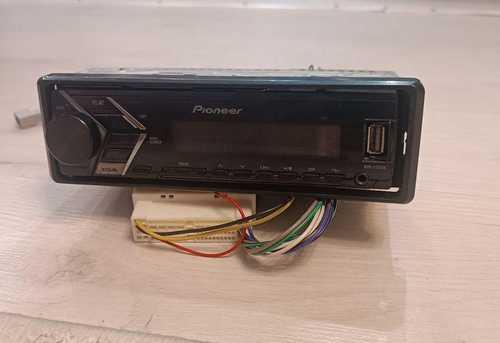 Магнитола pioneer с USB и Aux