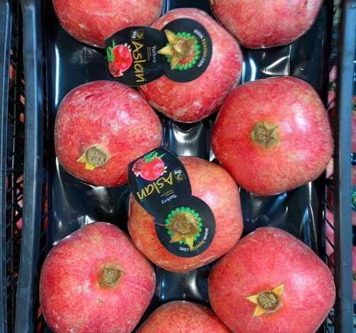 Напитки, колбасы, продукты для кафе