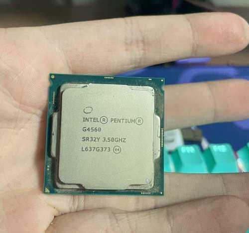 Процессор Intel Pentium G4560