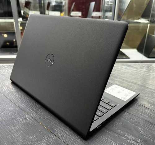 Новый ноутбук Dell Inspiron 15 3530 i7/16/1024