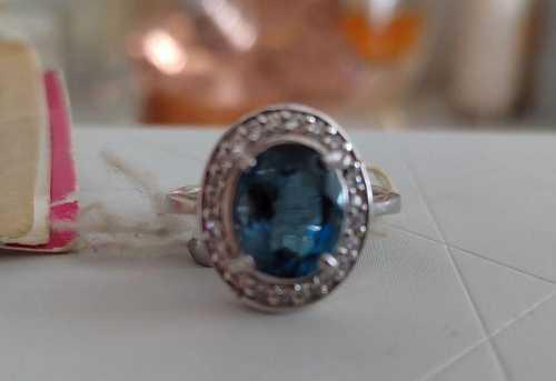 Серебряное кольцо с топазом