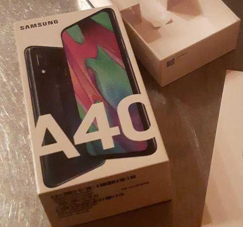 Коробка для телефона Samsung A40