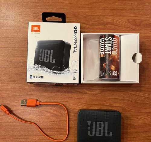 Портативная колонка jbl go essential