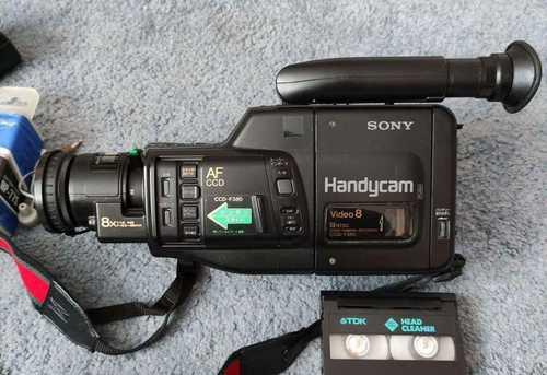 Видеокамера Sony CCD-F380