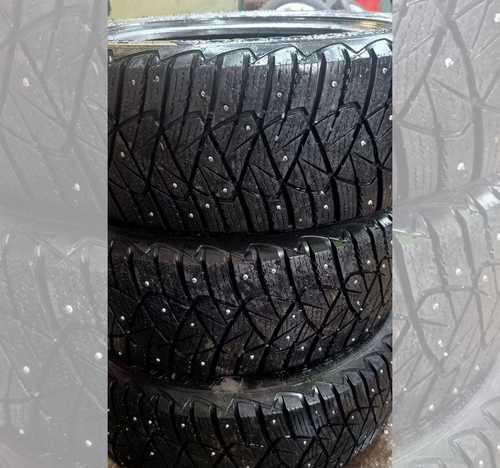 Goodyear Ultragrip 600 205/55 R16 94T