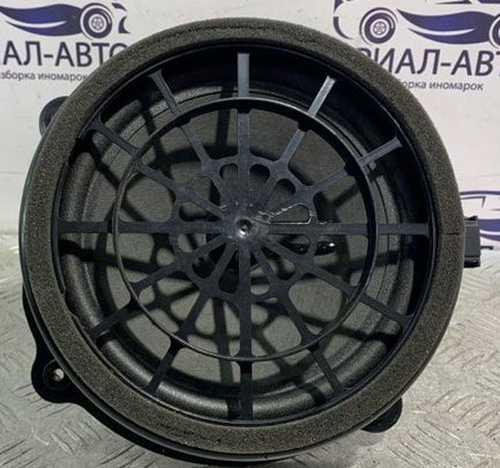 Динамик двери передний правый Audi Q7 4L BUG 3.0