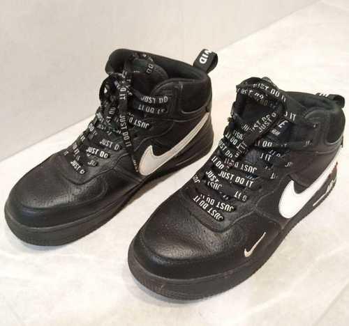 Демисезонные ботинки Nike Air