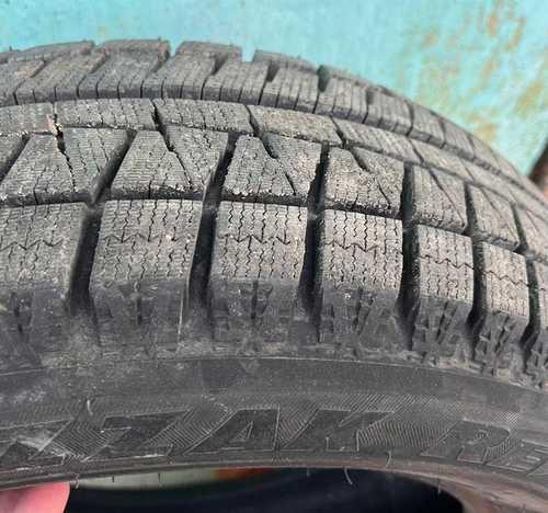 Bridgestone Blizzak Revo GZ 185/65 R15 88S